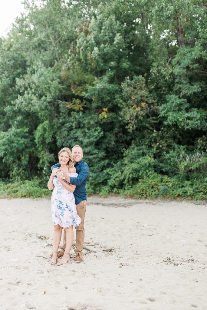 Alyssa & Jeremy – Milwaukee, WI Engagement Photographer – Larissa Marie ...