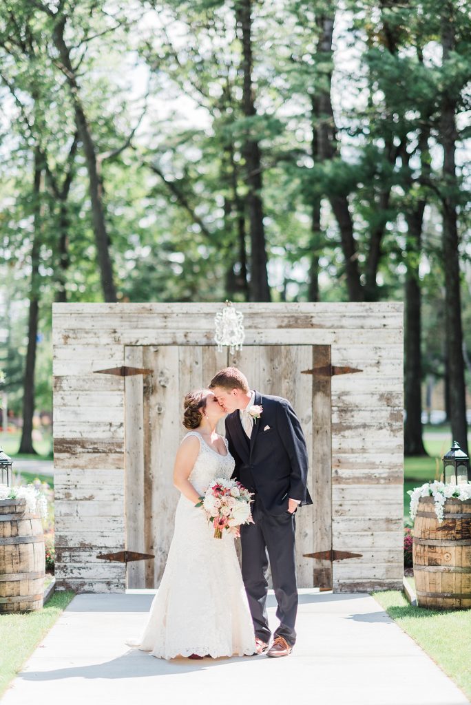 SentryWorld Wedding Photographers - Stevens Point, WI - Larissa Marie ...