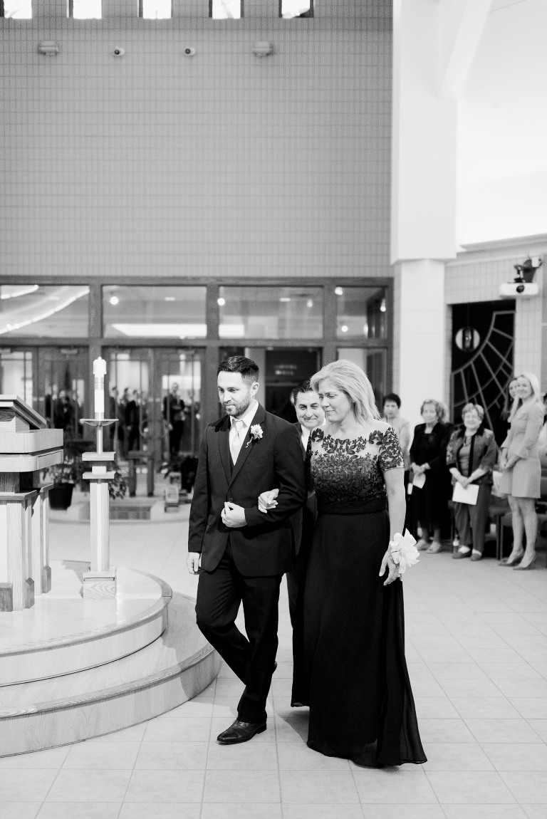 Amanda & Dan - Wisconsin Club Wedding Photographer - Larissa Marie ...