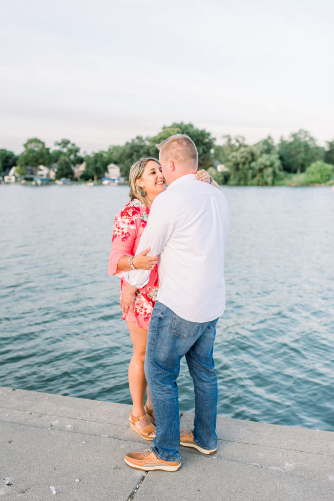 Danielle & Brad – Tenney Park Engagement Session – Larissa Marie ...