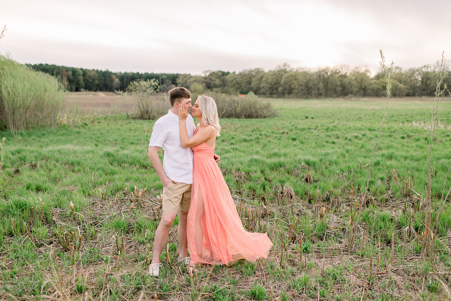 Jessica & Quintin – UW-Arboretum Spring Engagement Session – Larissa ...